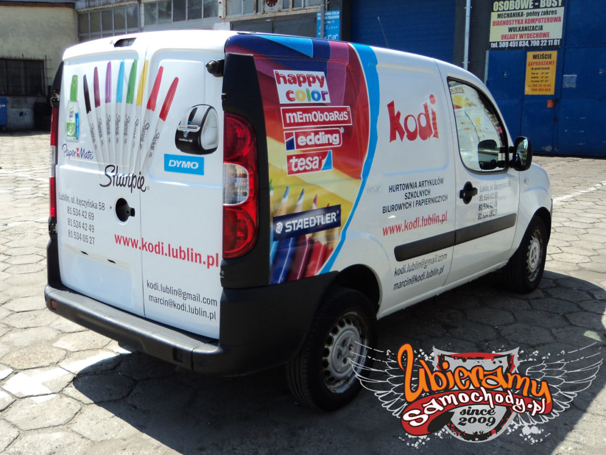 FIAT Doblo - Ubieramy samochody.pl I Profesjonalna aplikacja folii i ...